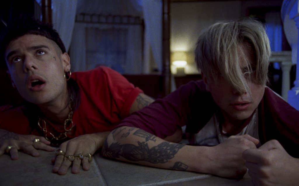 CA7RIEL & PACO AMOROSO ANUNCIAN "BAÑO MARÍA", SU PRIMER DISCO JUNTOS - MMX